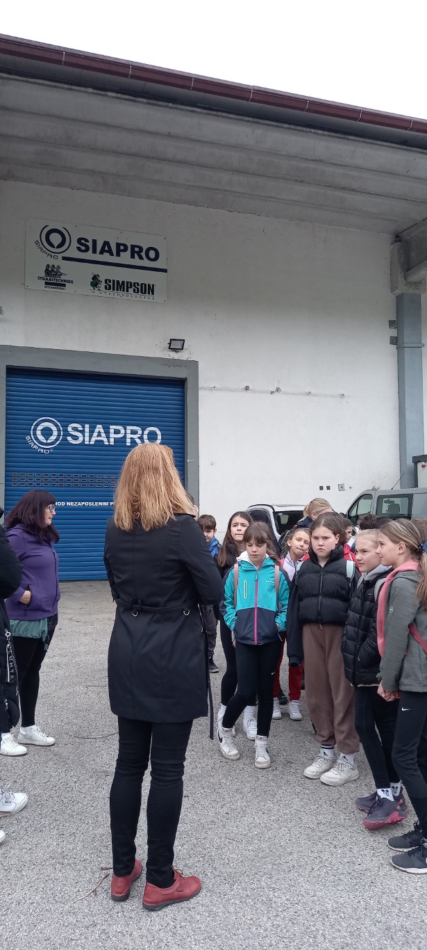 Obisk podjetja SIAPRO | OŠ Tolmin